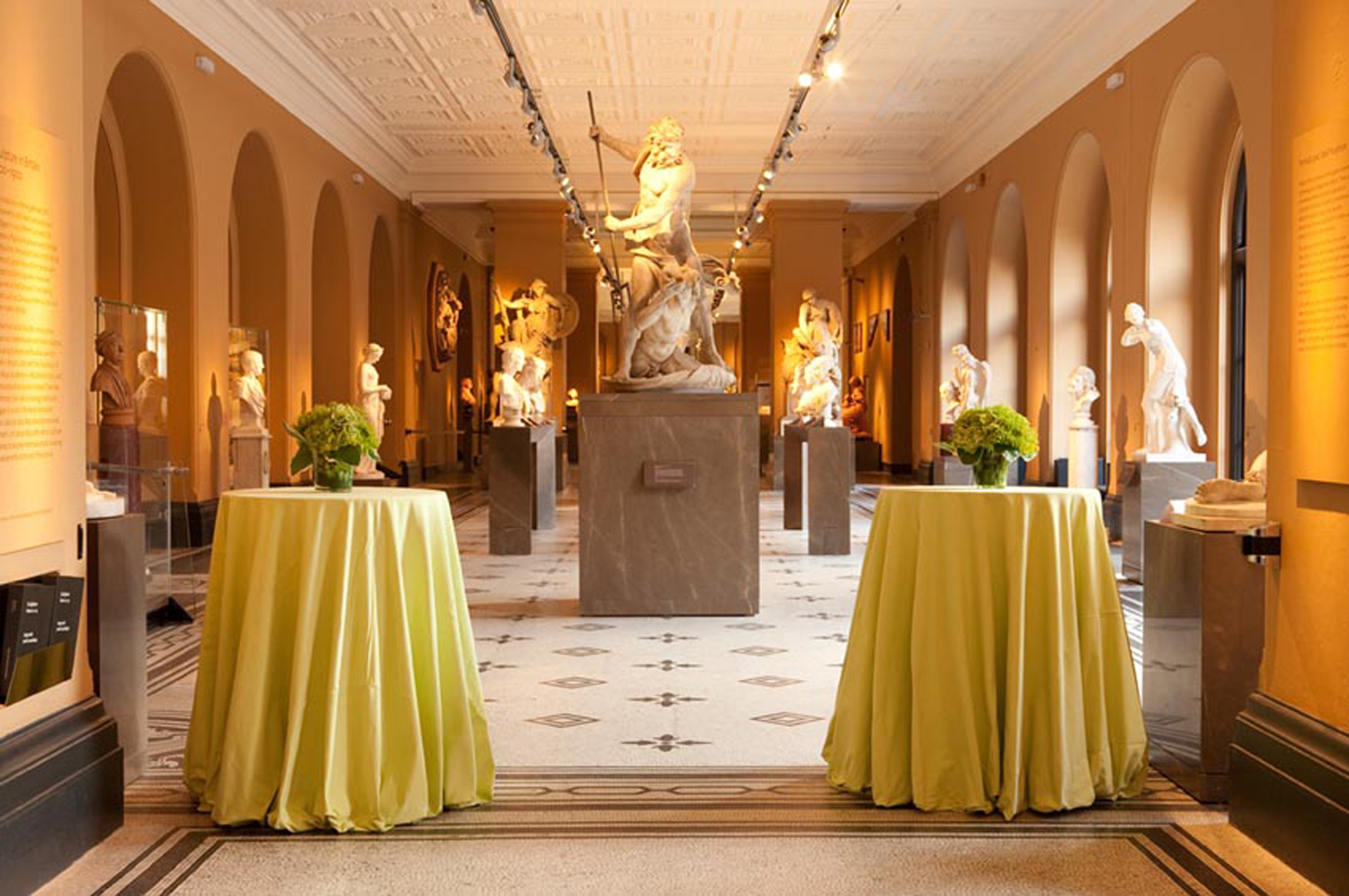 Dorothy and Michael Hintze Sculpture Galleries | Catering