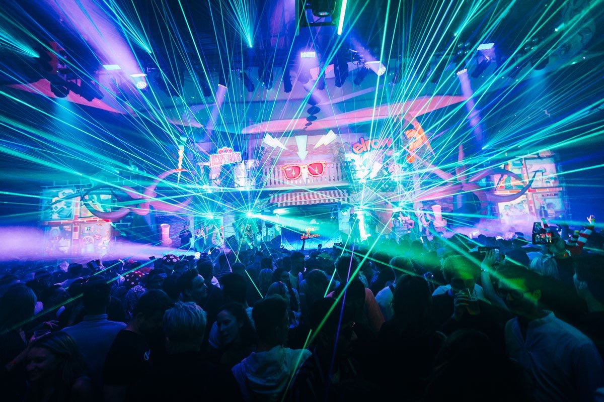 Magazine London – 2019 Wrapped Up | Moving Venue